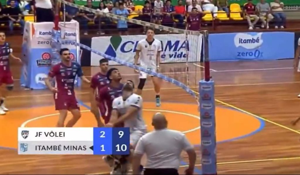 JF Vôlei x Minas: Veja tropeço de Renato em Wesllen que deixou partida ...